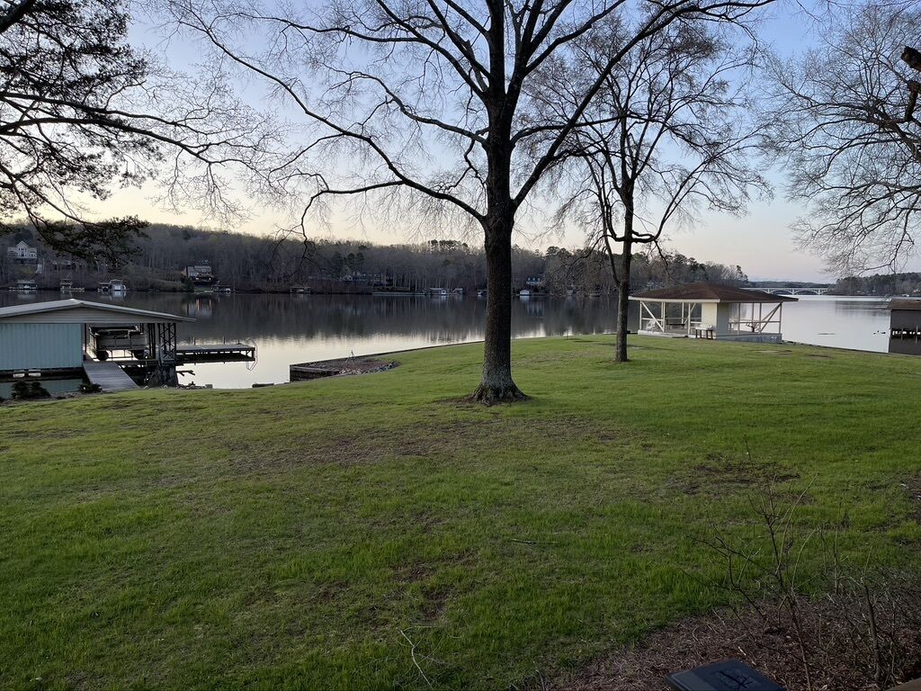 Lake Tillery Vacation Rentals - Lake Tillery, North Carolina Vacation ...